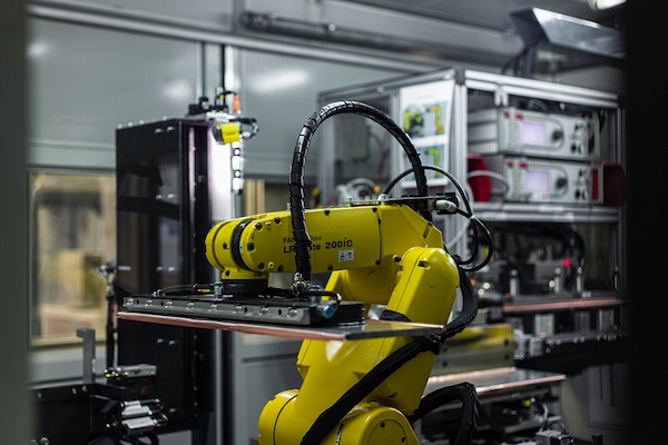 Blue Solutions and Bluebus Team up with Forsee Power for Future 100% ...