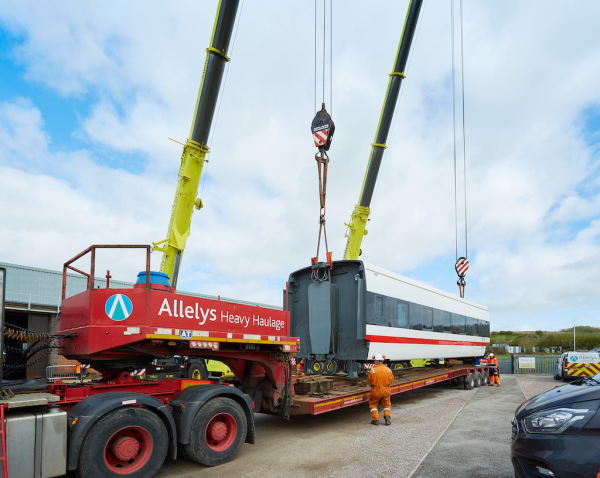 Allelys Executes Tandem Crane Lift for Complex Talgo Railcar Transport ...