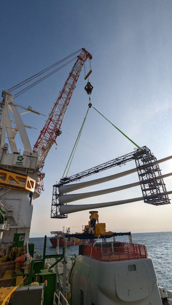 Seaqualize Breaks Ground with First-Ever Offshore Transfer Lifts on ...