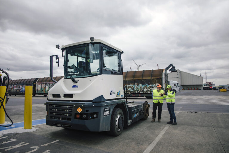 MOL and Volvo Penta Team Up to Develop Electric 4X4 RoRo Tractors ...