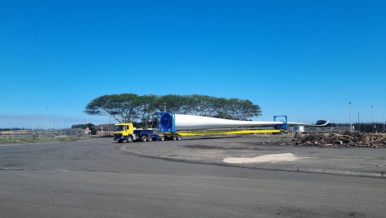 Vanguard Launches New Wind Blade Shunt Trailers - Move It Magazine