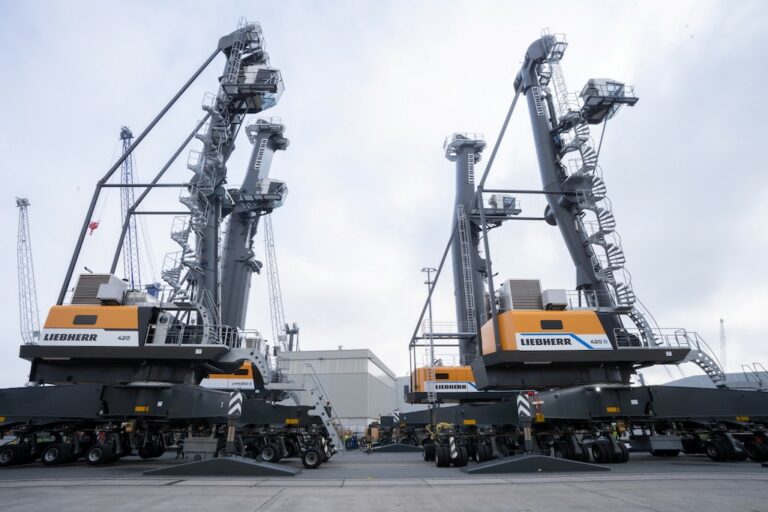 Liebherr boosts Italian port operations with four new mobile harbour cranes - Move It Magazine