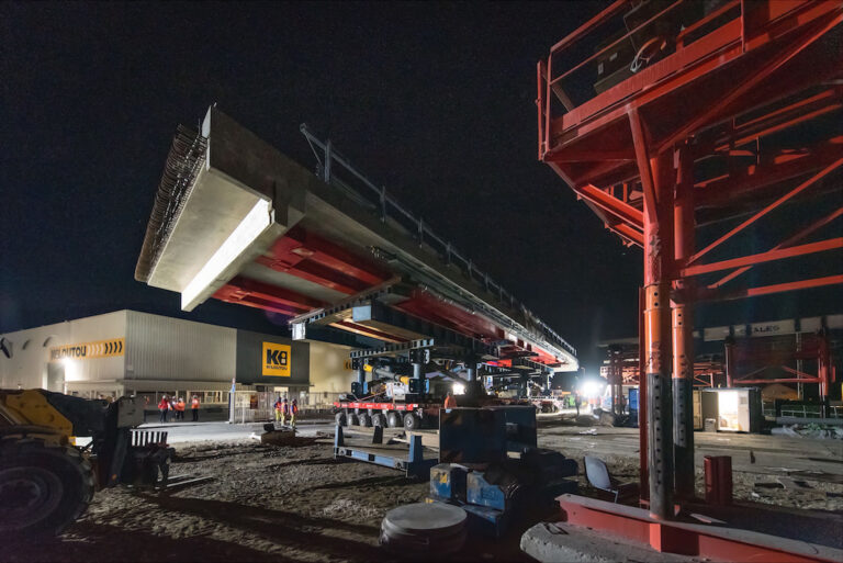 Sarens Replaces A41 Bridges in Chambéry - Move It Magazine